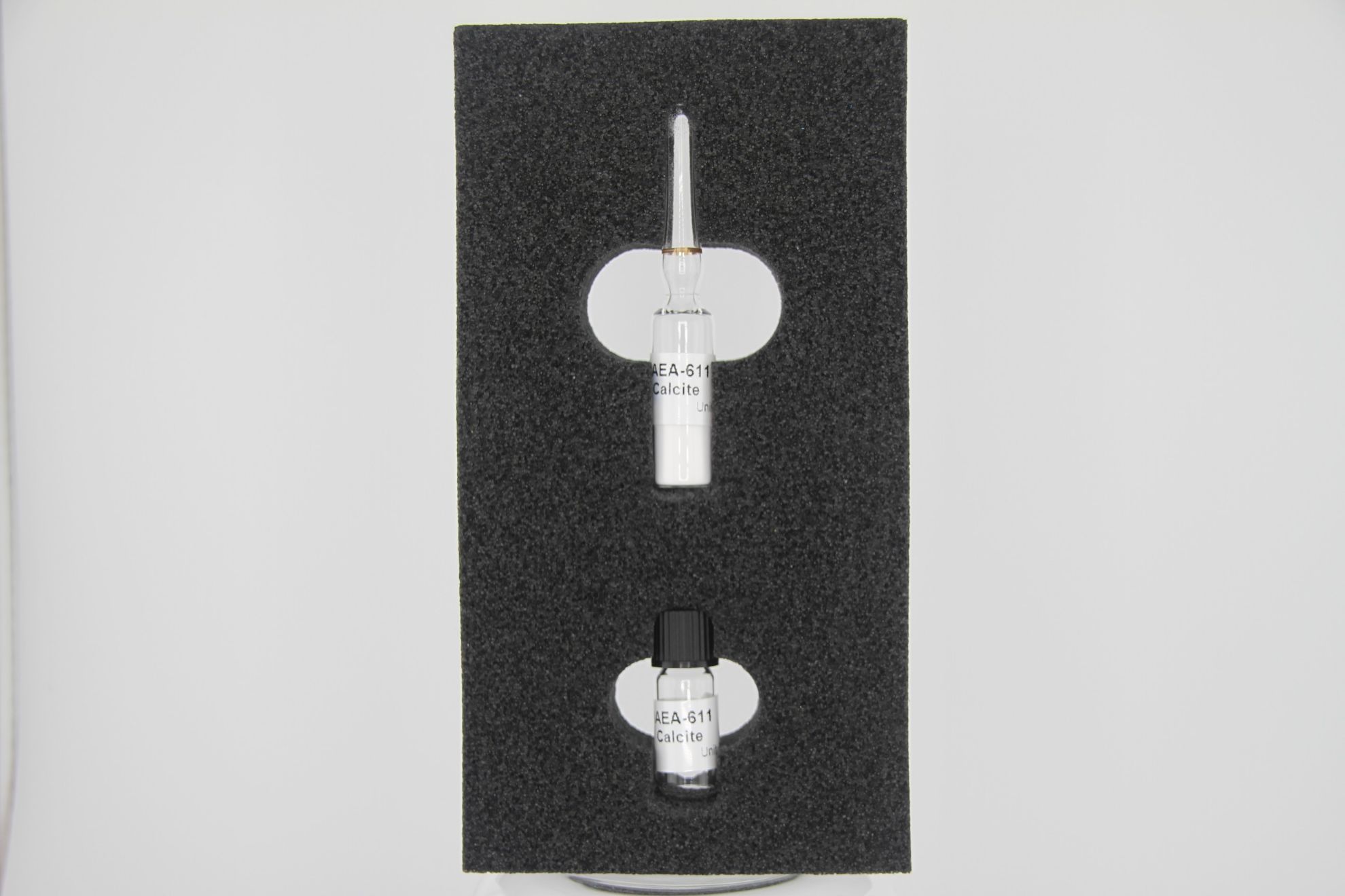 Reference Materials-IAEA-611